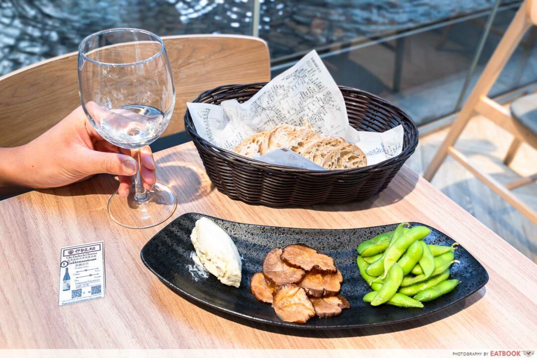 JAPAN RAIL CAFE Has Fresh Oysters And Famous Sakes In Tanjong Pagar ...