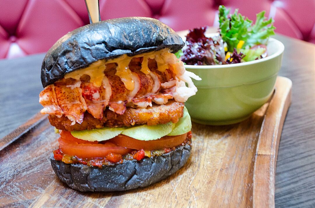 10 Crazy Creative Burgers If Macs Is Too Mainstream For You - Eatbook ...