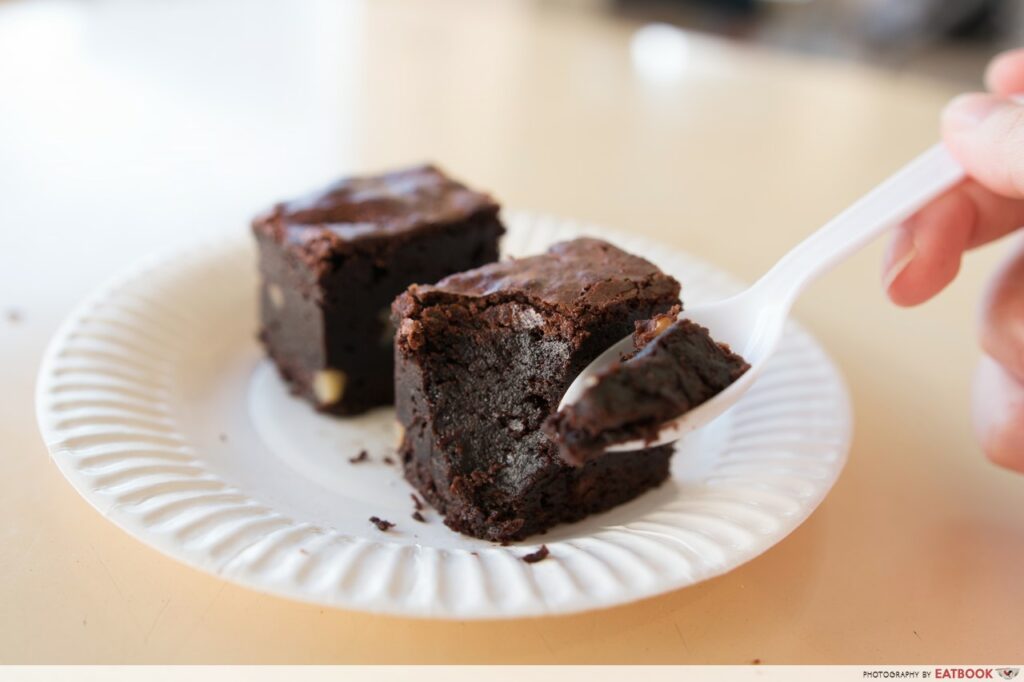 Muffles Review: Former Five-Star Hotel Pastry Chef Starts A Hawker ...