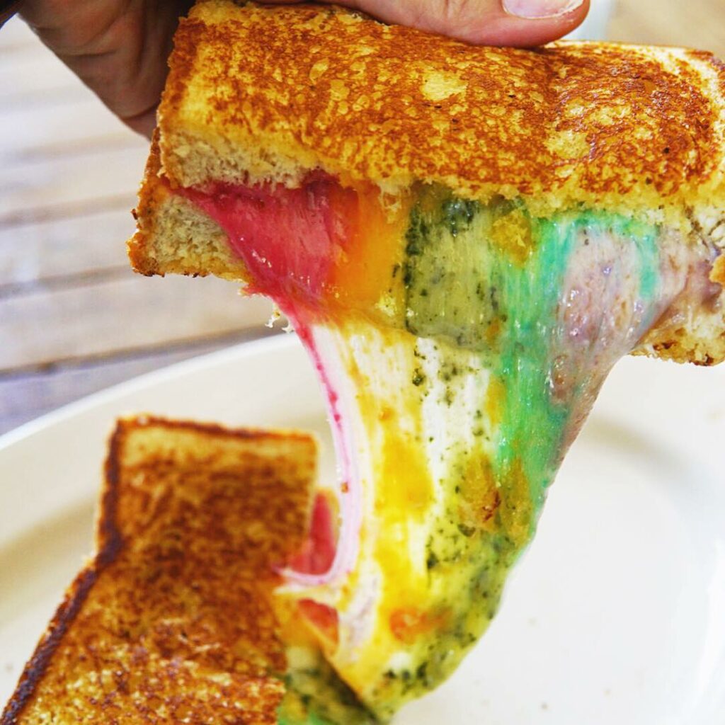 10 Sweet And Savoury Toast Creations That Prove Bread Is Bae - Eatbook ...