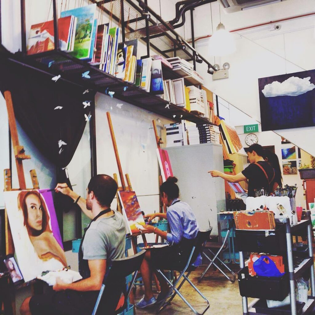 10 Fun Activities At Cafes That'll Prevent Awkward Handphone Usage ...