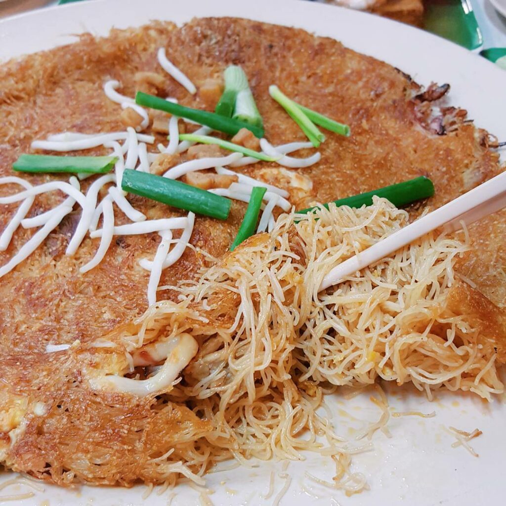 10 Signature Bee Hoon Dishes That Propelled These Eateries To Fame ...