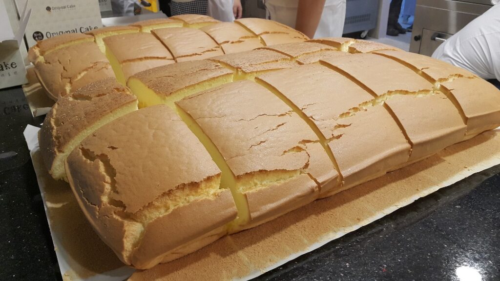 Original Cake Is Giving Out 800 Castella Cakes At Their Opening Day On ...