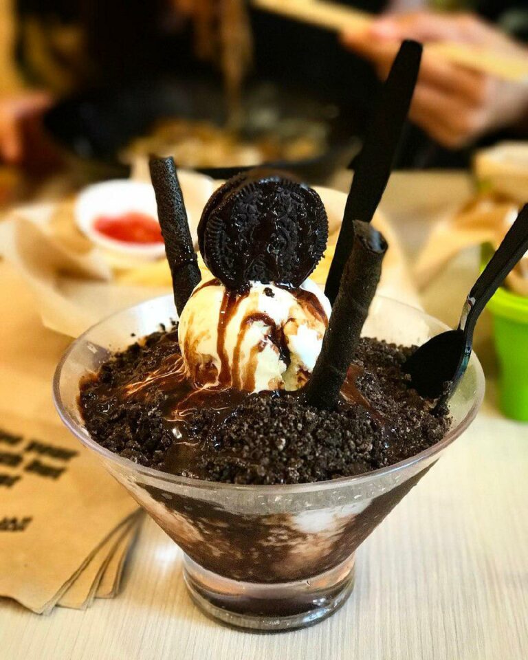 8 Halal Dessert Spots Near Bugis MRT With Insta-Worthy Desserts Below ...