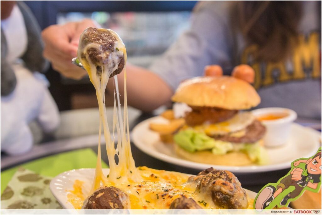 Cartoon Network Cafe Review: We Bare Bears, Adventure Time, Powerpuff ...