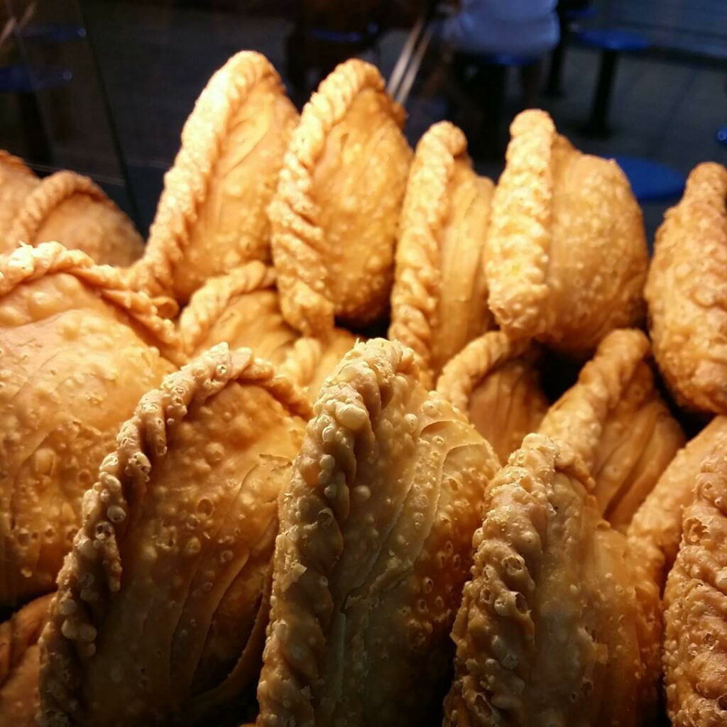 13 Best Curry Puff Stalls In Singapore | Eatbook.sg