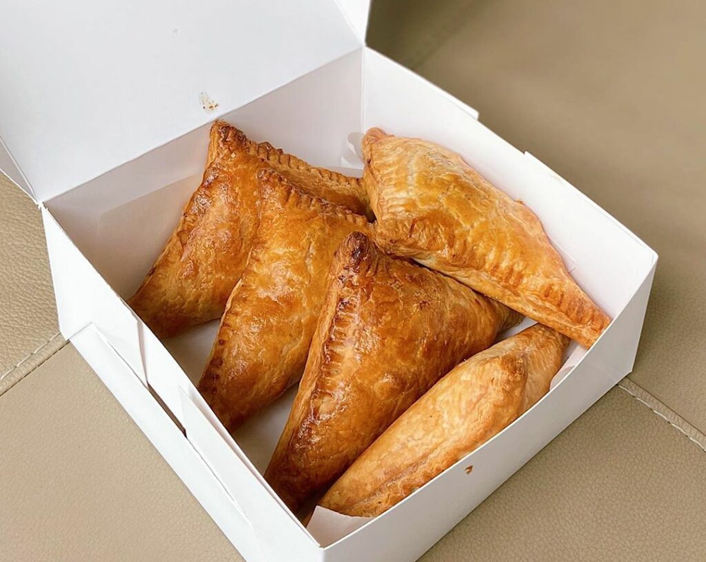 13 Best Curry Puff Stalls In Singapore | Eatbook.sg