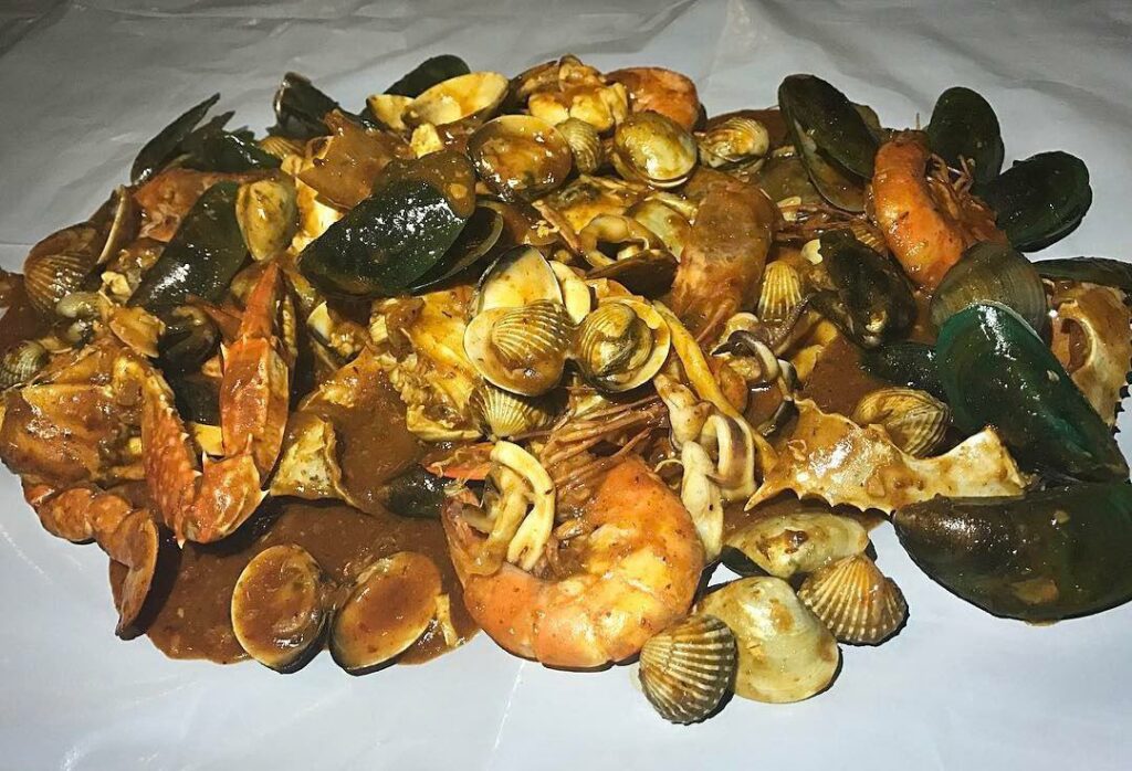 Best Seafood Bucket Restaurants In Singapore | Eatbook.sg