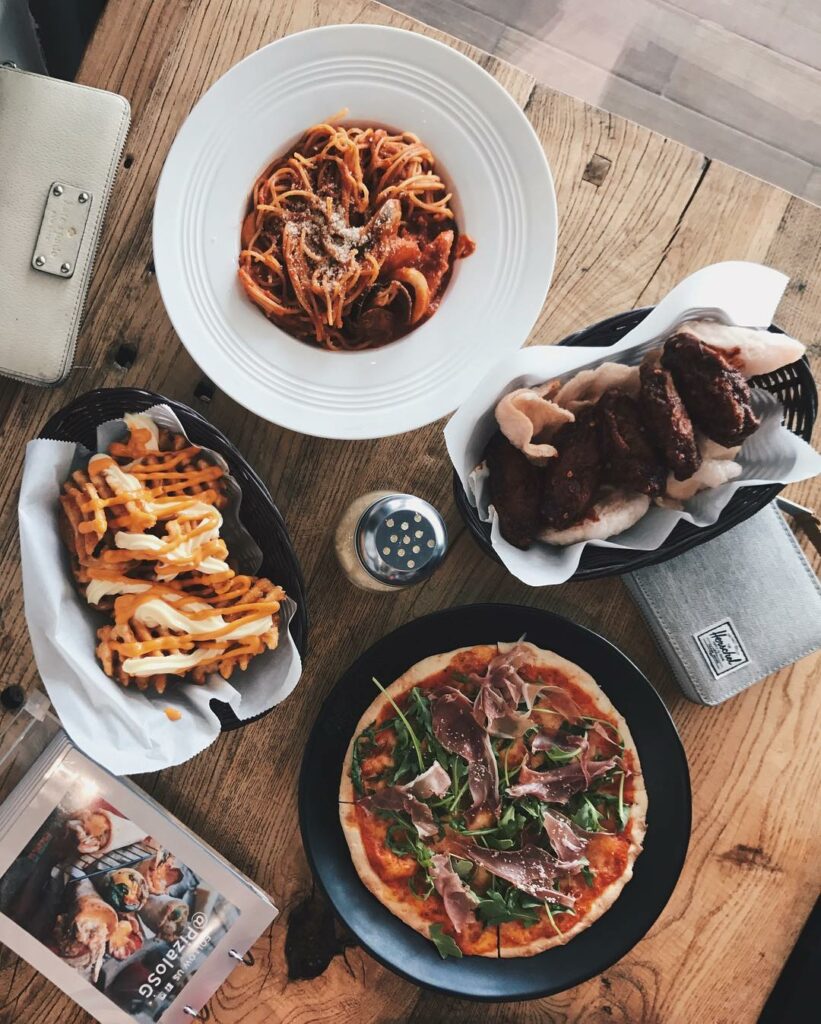 10 Hipster Hawker Centres And Kopitiams With Modern Decor And IG-Worthy ...