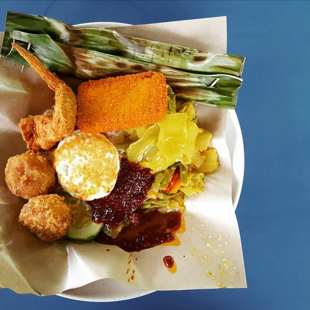 10 Boon Lay Place Food Village Stalls Serving Duck Noodles, Hokkien Mee ...