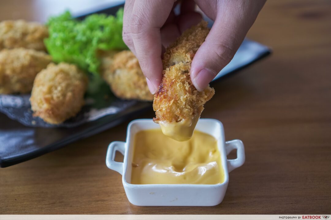 DM Chicken Review: 100cm Chicken, Prawn And Fries Platter With Free 4D ...