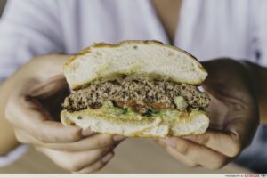 The Humble Burger Review: Chicken Rice Burger, Sio Bak Burger And More ...