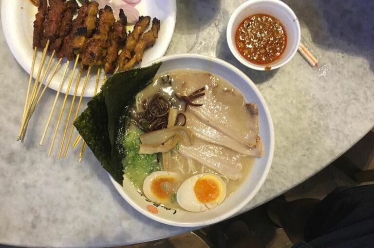 Lau Pa Sat Food: Famous Food Court For Satay And Other Local Dishes ...