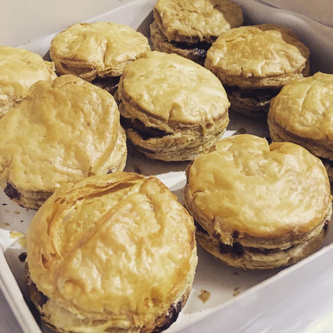 10 Pasir Ris Food Places With Cheap And Good Food Including Burgers And ...