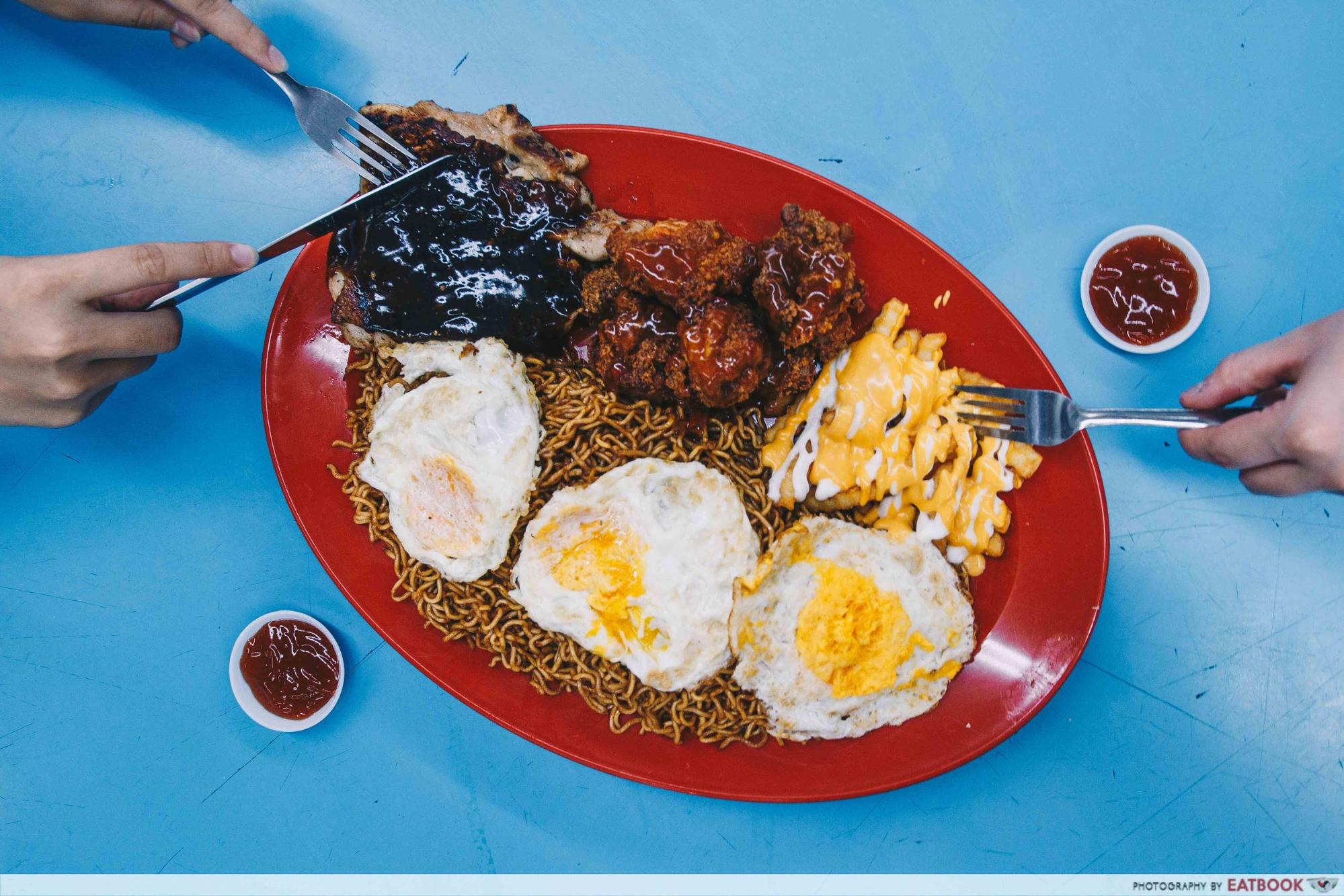i-Fry Review: Giant Maggie Goreng With Chicken Cutlet, Chicken Chop And ...