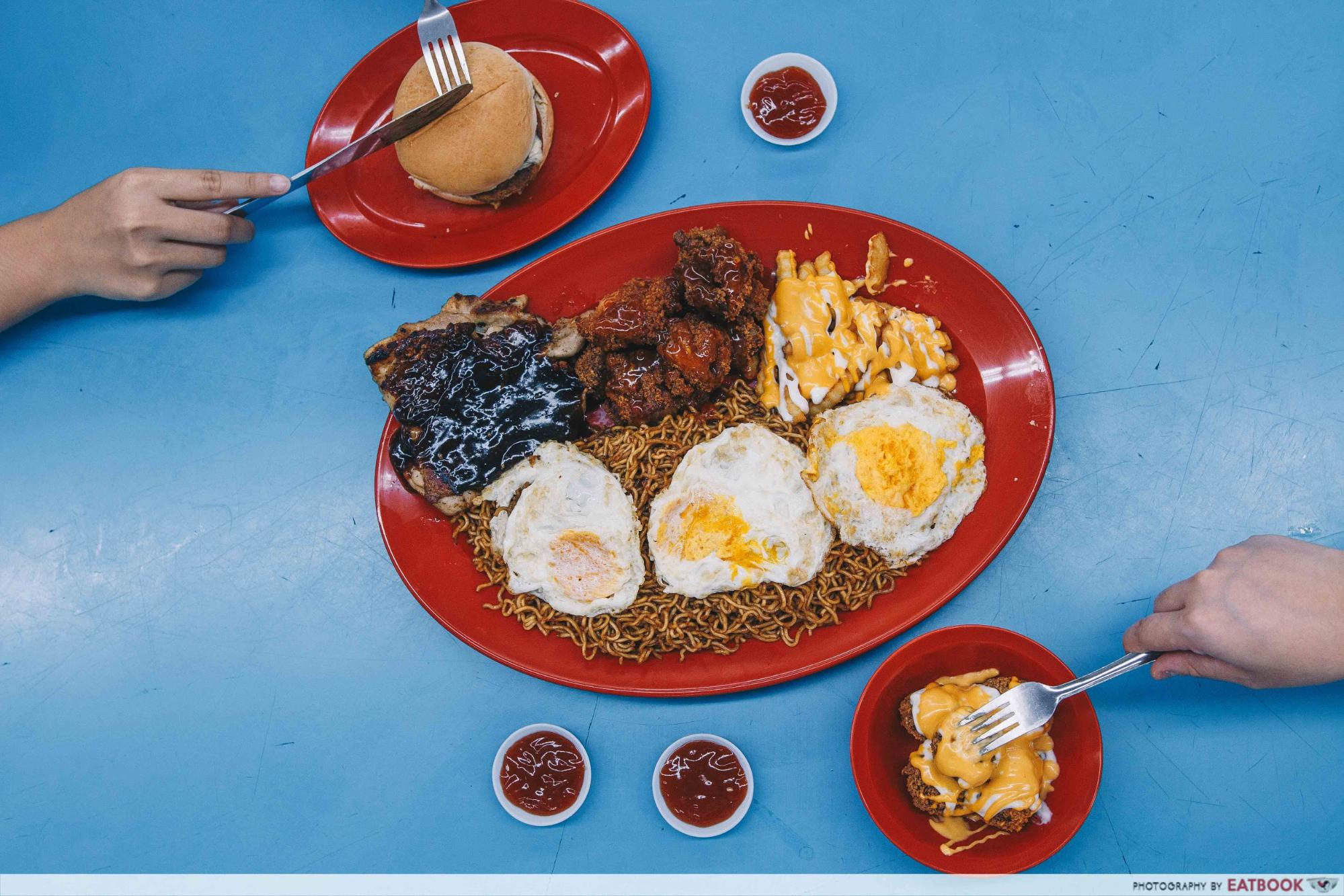 i-Fry Review: Giant Maggie Goreng With Chicken Cutlet, Chicken Chop And ...