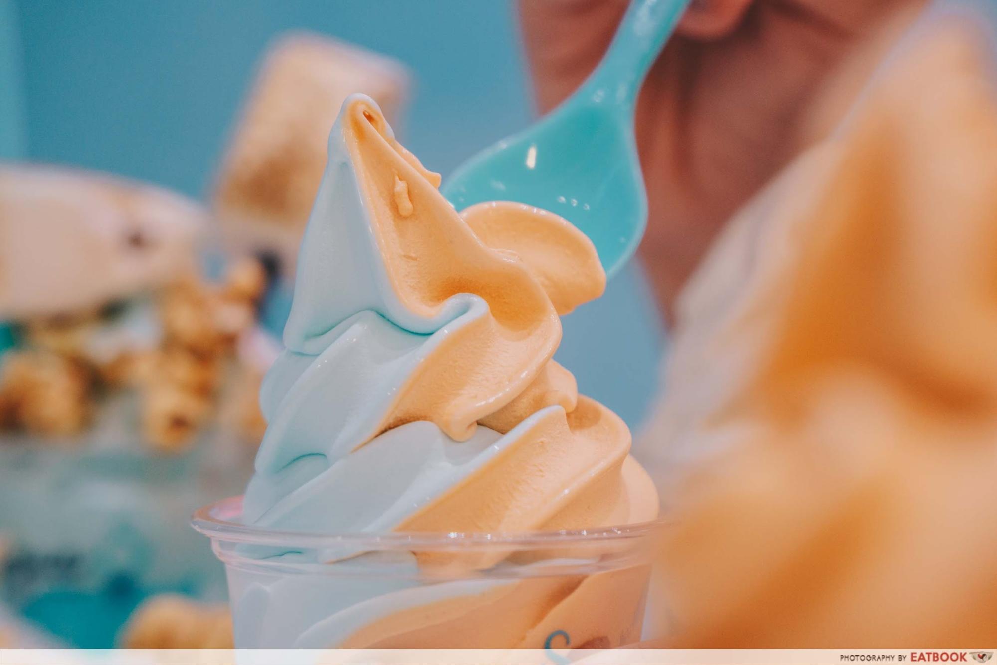 Aqua S Review: Sea Salt And Thai Milk Tea Soft Serve With Fairy Floss ...