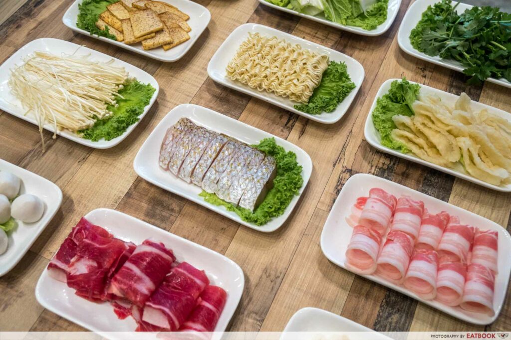 Fat Bird Review: Ma la Xiang Guo And Chicken Stew Hot Pot Buffet At $15 ...