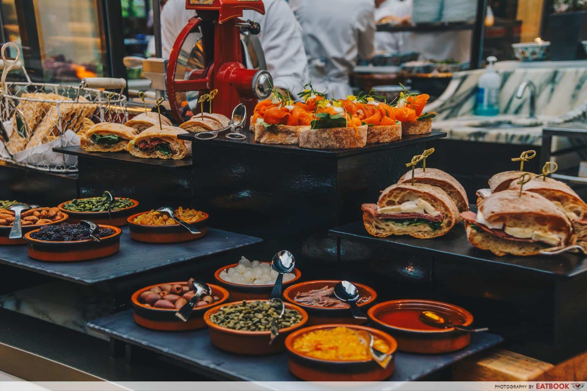Colony Review: Most Value-For-Money Hotel Lunch Buffet With Snow Crab ...