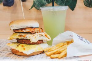 3 Best Ramly Burger Stalls In Singapore | Eatbook.sg