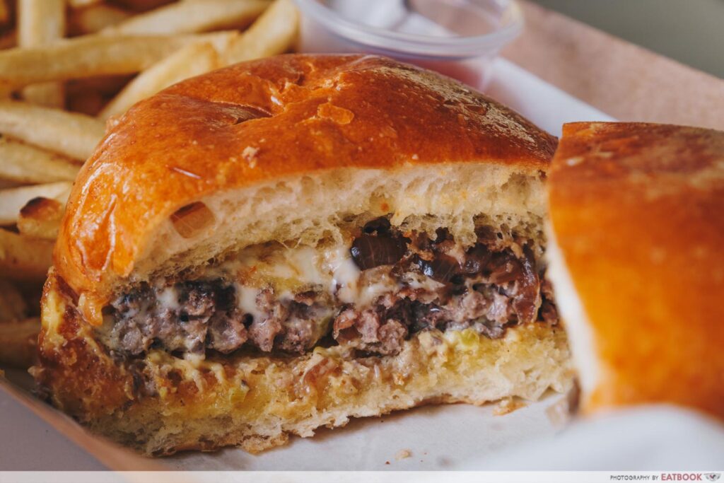 Hammee's Review: Juicy Handcrafted Burgers That Can Rival Hambaobao's ...