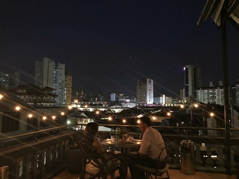10 Rooftop Restaurants Under $30++ For The Perfect Date Night With Bae ...