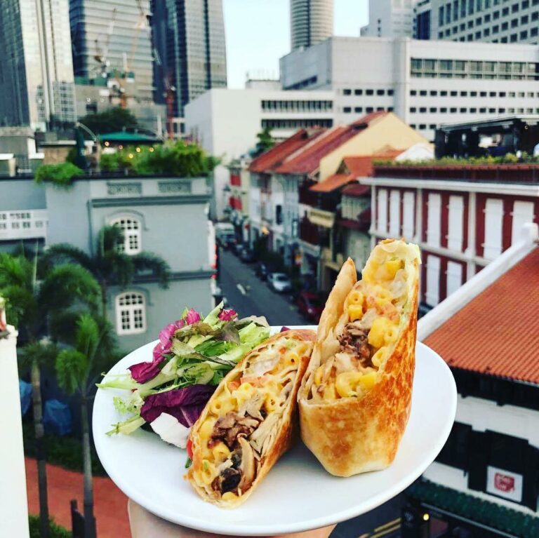 10 Rooftop Restaurants Under $30++ For The Perfect Date Night With Bae ...