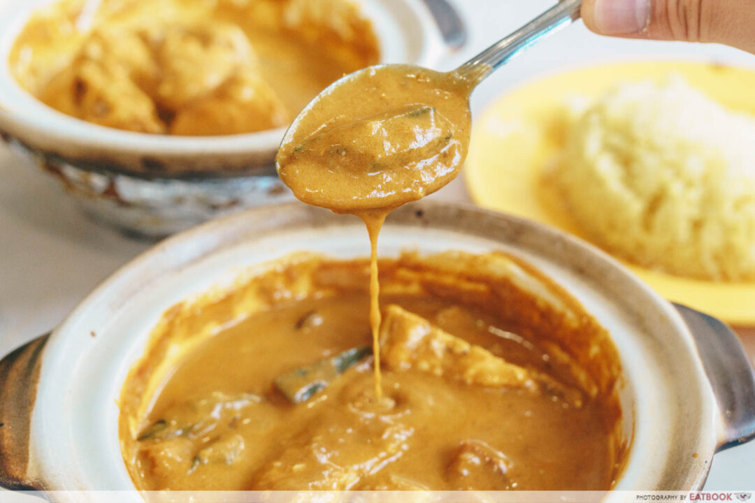 Hock Shun Traditional Homemade Curry Review: Old-School Claypot Chicken ...