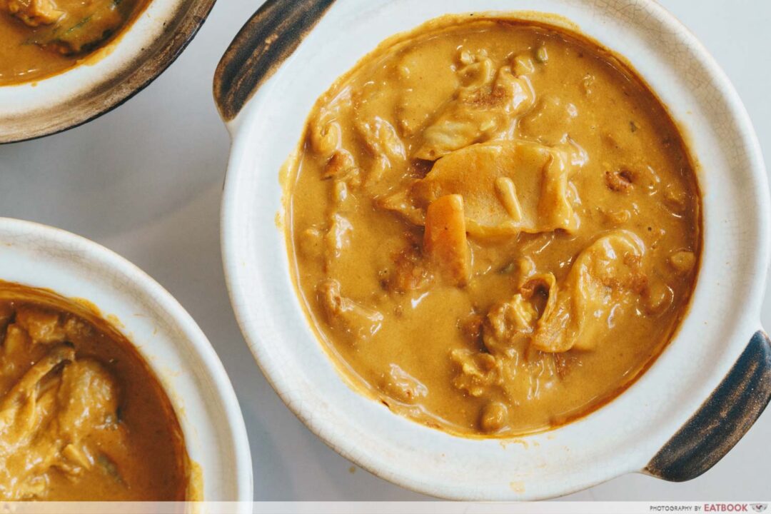 Hock Shun Traditional Homemade Curry Review: Old-School Claypot Chicken ...
