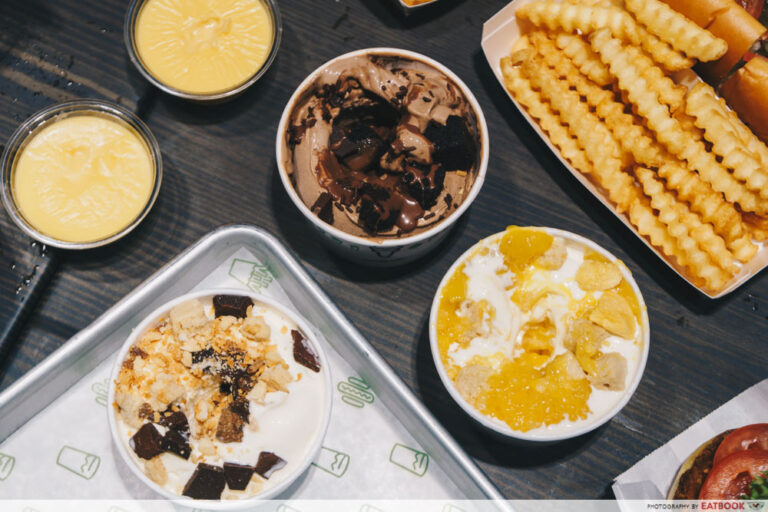Shake Shack Review: First Look At Their Signature Burgers, Pandan ...