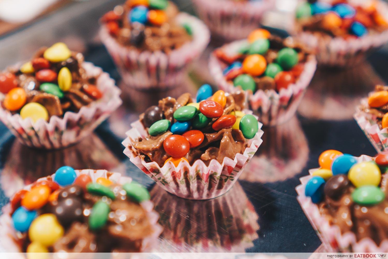 3 Easy Cornflakes Recipes Including Oreo And Salted Egg Yolk Flavours ...