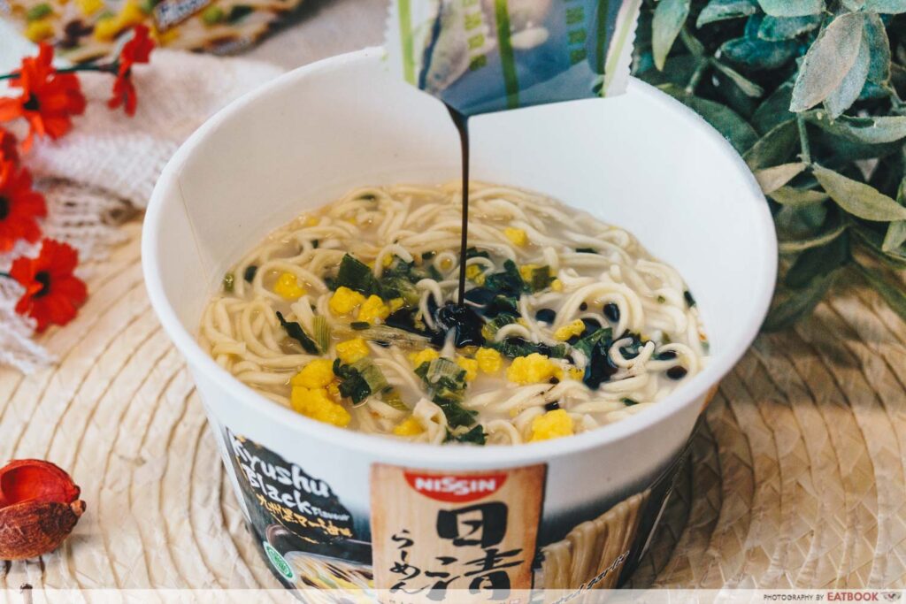 NISSIN's New Black Garlic And Shoyu Ramen Bowls Give You Japan-Quality ...