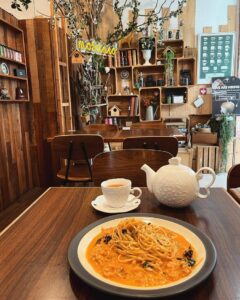 8 Late-Night Cafes In Singapore That Open Past 10PM | Eatbook.sg