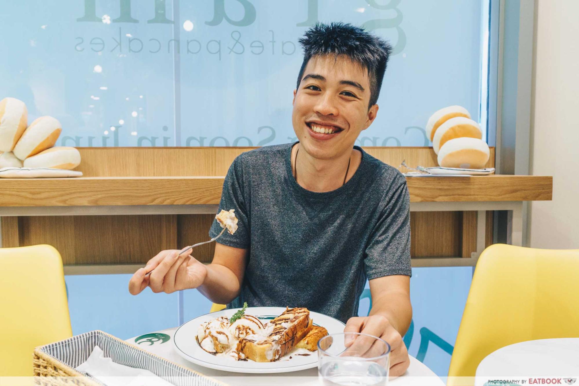 Gram Cafe & Pancakes Review: Jiggly Souffle Pancakes From Osaka Arrives ...