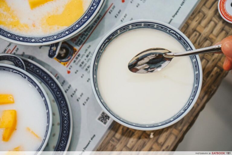 Jin Yu Man Tang Dessert Shop Review | Eatbook.sg