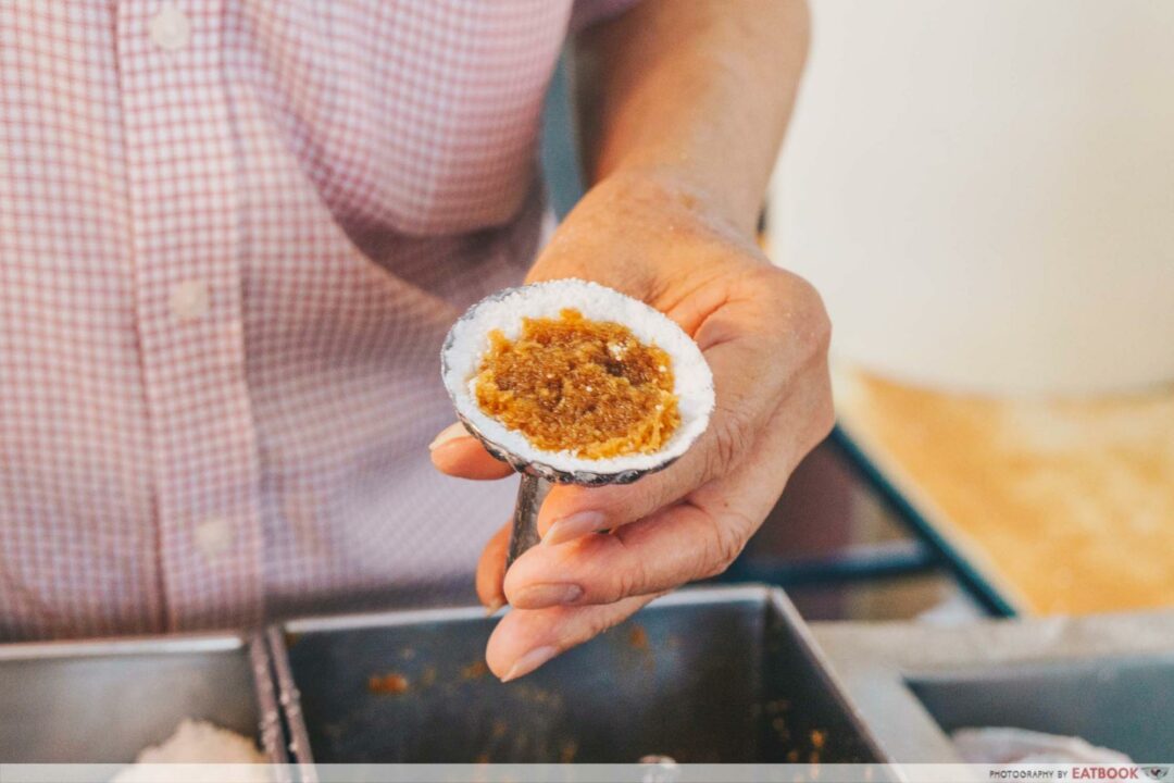 Bendemeer Tutu Kueh: Hidden Tutu Kueh Stall By A 67-Year-Old With Over ...