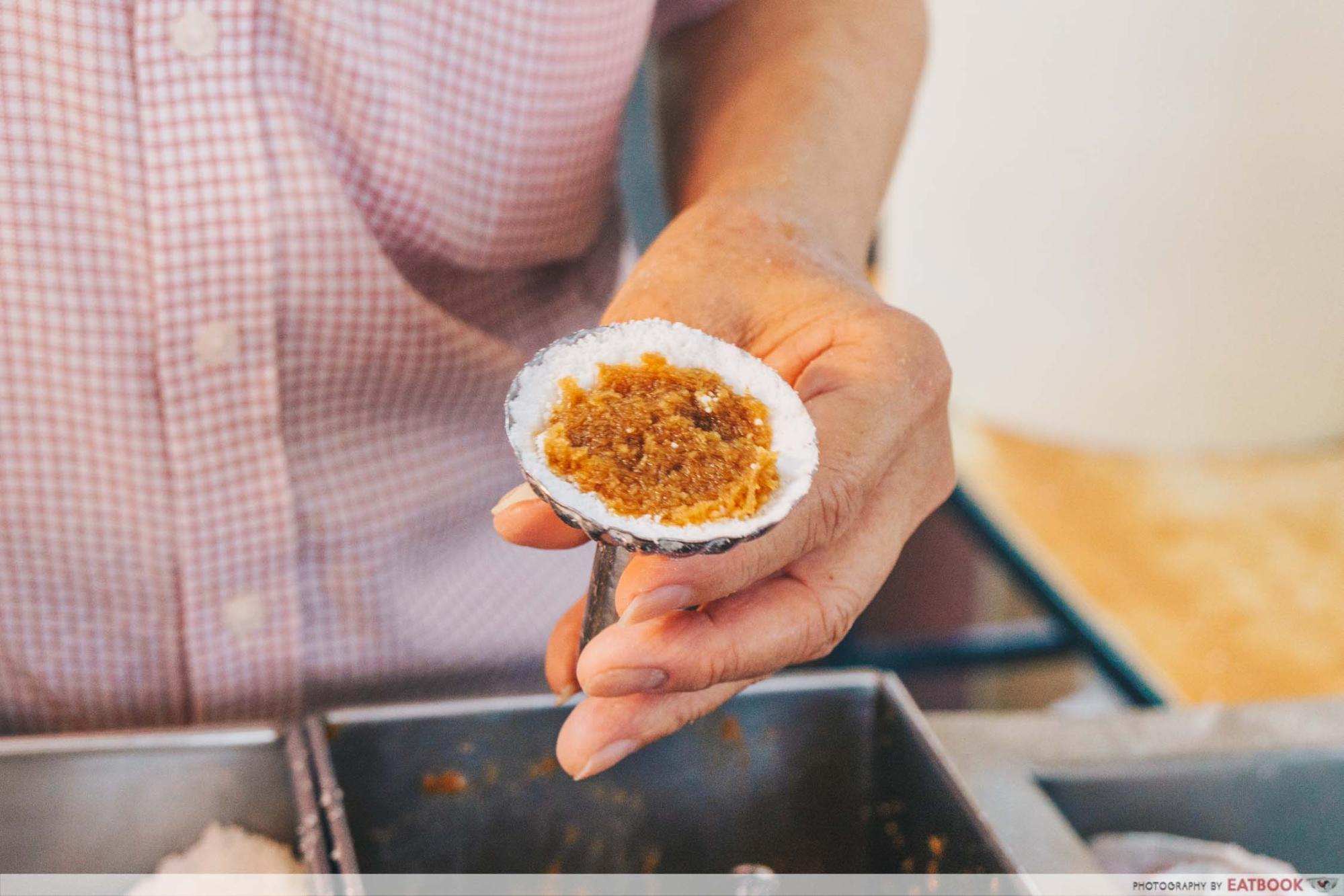 Bendemeer Tutu Kueh: Hidden Tutu Kueh Stall By A 67-Year-Old With Over ...