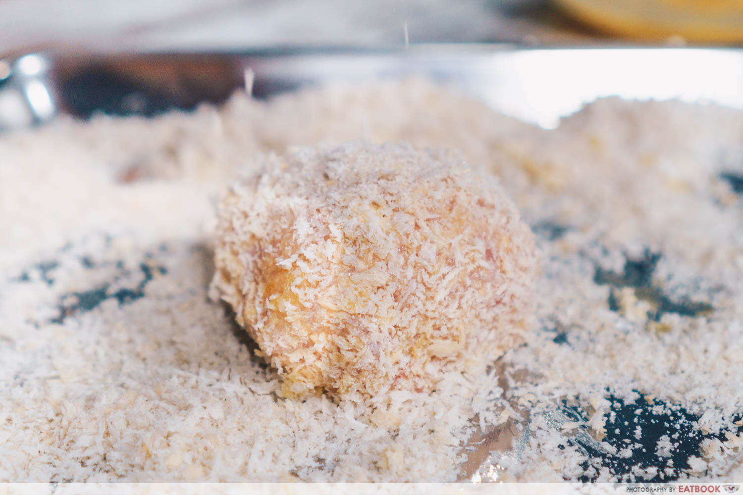 Salted Egg Lava Fried Chicken Recipe: Crispy Chicken With Oozy Salted ...