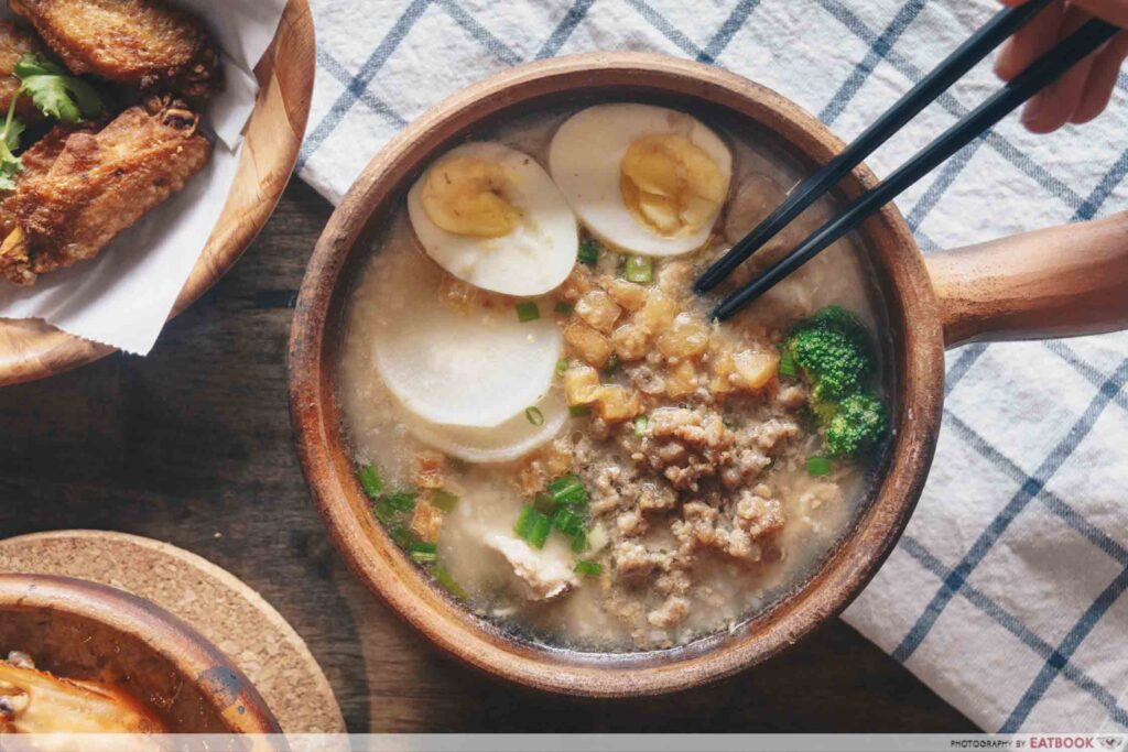 Jok Jok Mor Review: Traditional Thai Claypot Porridge In Tom Yum ...