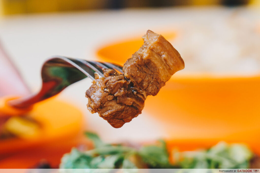 Tian Tian Hainanese Curry Rice Review: Famous Redhill Hawker Stall That ...