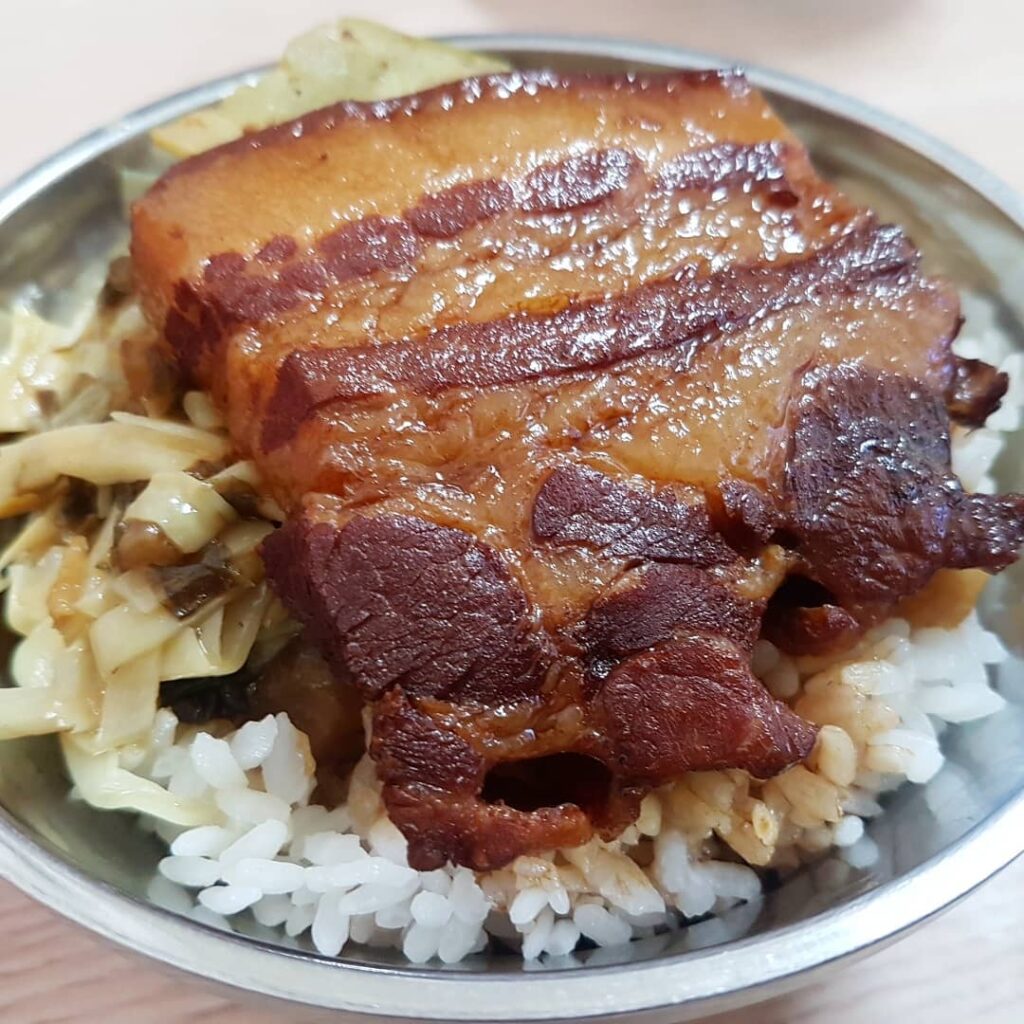 Taiwan's Famous Jin Feng Braised Pork Rice Is Opening At AMK Hub ...