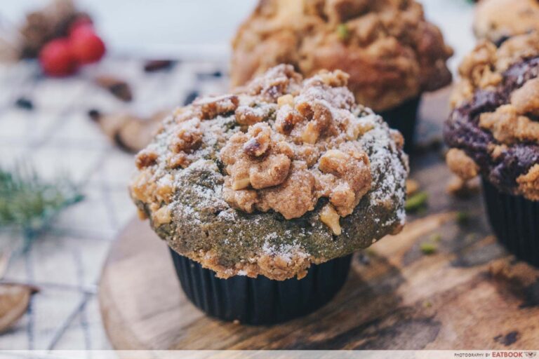 AJ Delights Review: Freshly Baked Apple Streusel And Green Tea Muffins ...