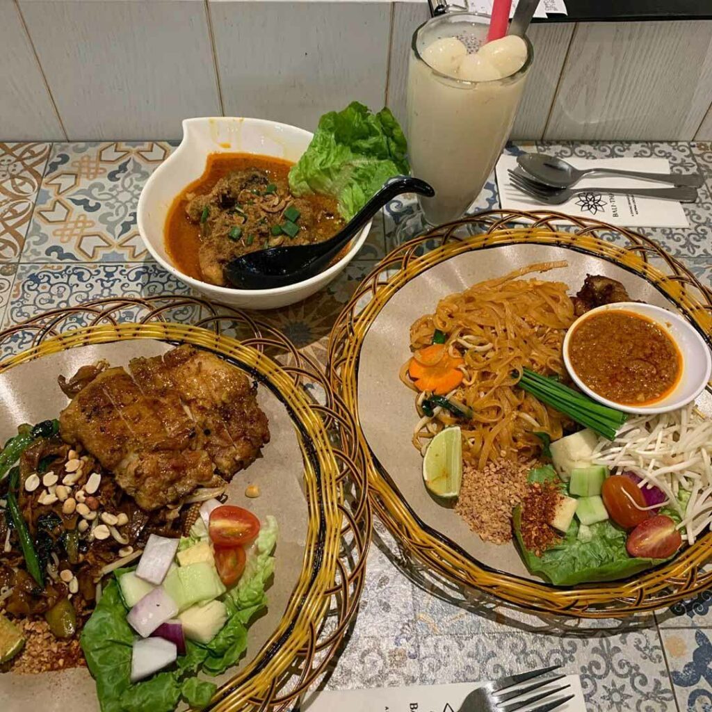 Causeway Point Food: 17 Restaurants, Cafes And Hawker Stalls Beside ...