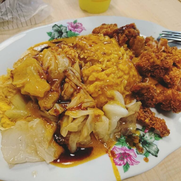 Kallang Wave Mall: Where To Eat After Visiting The Singapore Sports Hub ...