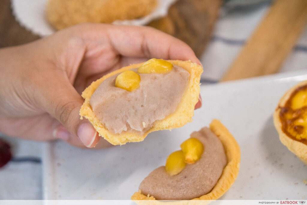 June Bakery Review: Old-School Bakery With $1.30 Orh Nee And Cheese ...