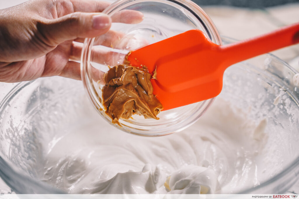 Dalgona Speculoos Milk Recipe: Non-Caffeinated Take On The Viral Korean ...