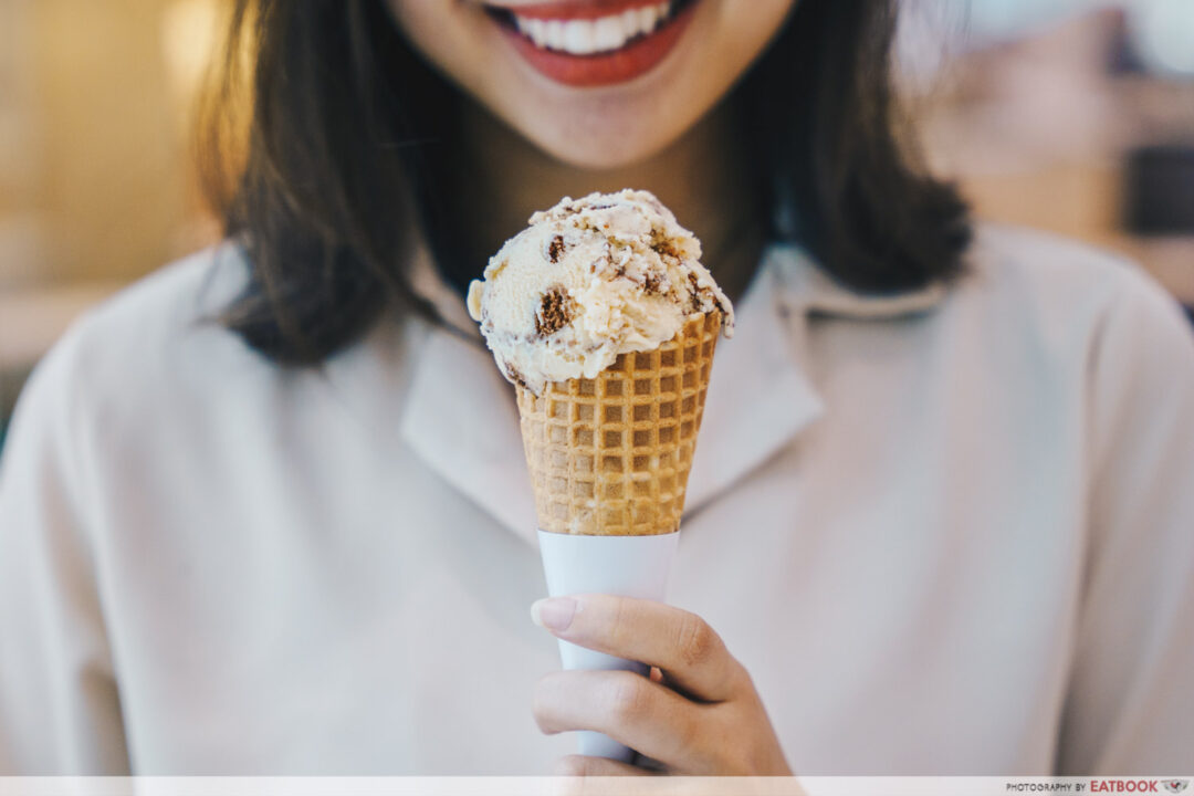 MADLYGOOD Review: New Cafe With Cream Cheese Gelato And Peanut Butter ...