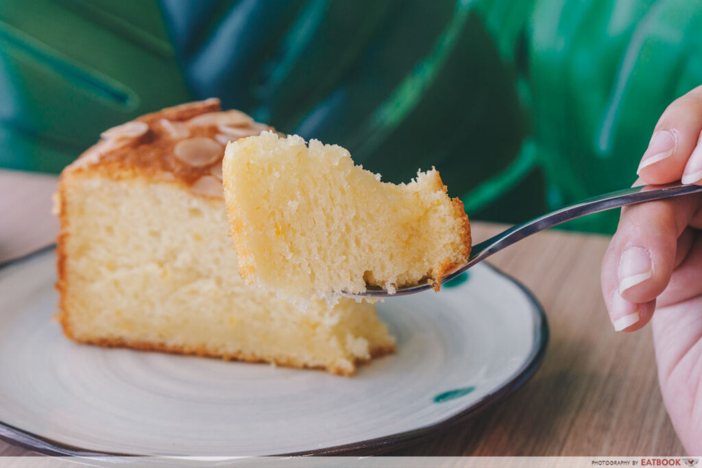 The Twisted Trio Review: New HDB Cafe Selling Atas Cakes And Pastries ...