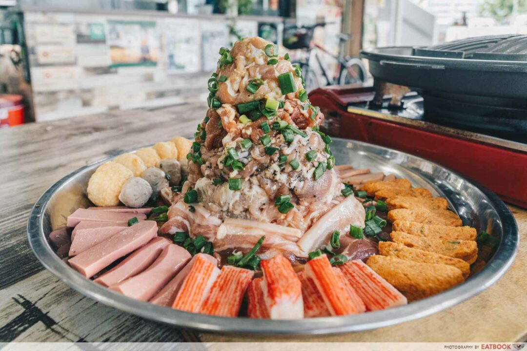 12 Cheap Mookata Places In Singapore Under $20 Per Person