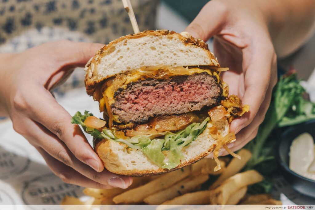 Little Farms Café Review: Hidden Cafe In A Supermarket With XXL Avocado ...